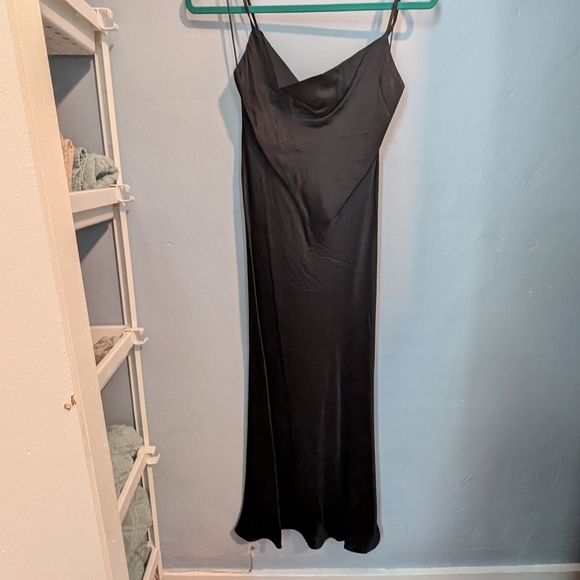 nine britton | Dresses | Nine Britton Black Sleeveless Cowl Neck Slip ...